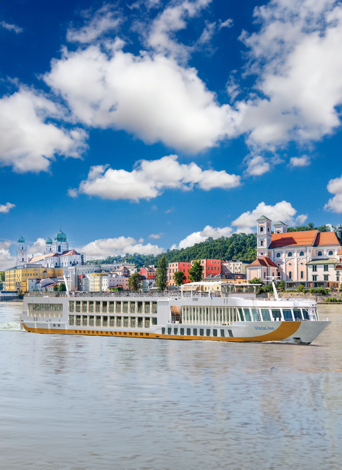 MS VISTA LILEA: Weiße Schönheit - blaue Donau